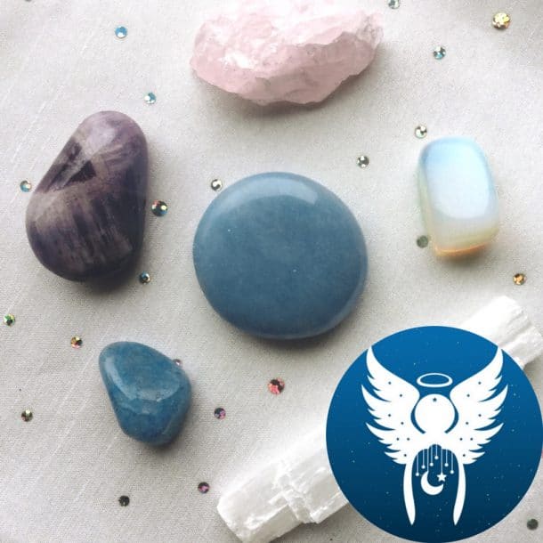 Entrez en contact avec vos Anges grâce aux Pierres - Vivre Intuitif